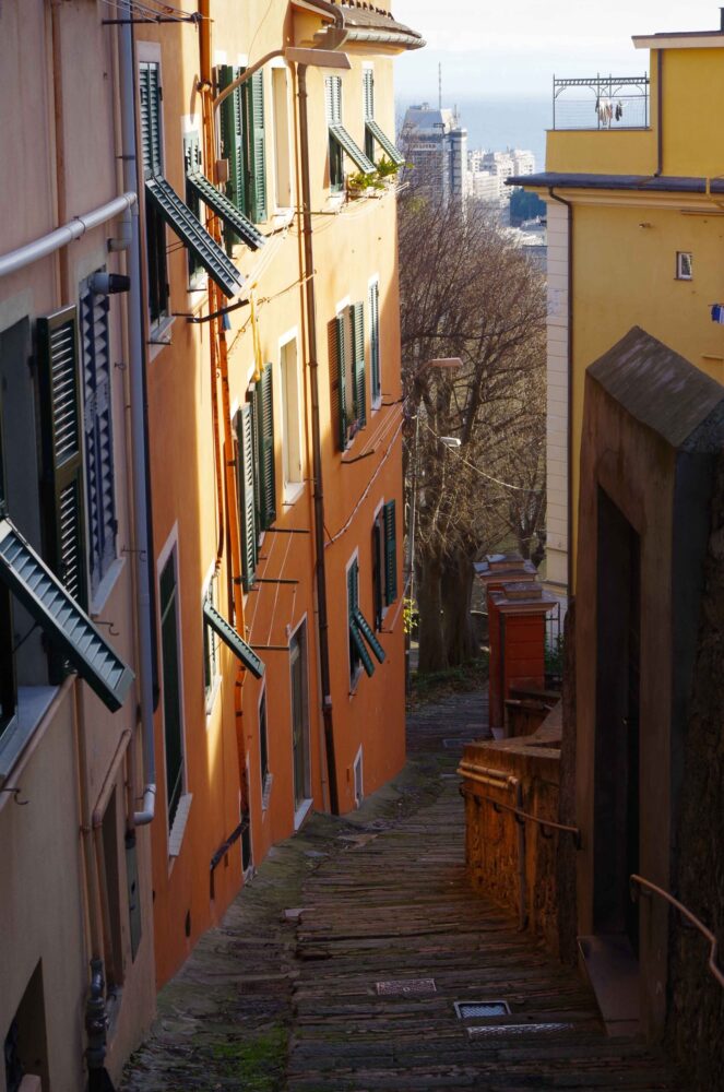 Le Crêuze, viaggio nel cuore segreto della Superba - Genova forti, mura ...